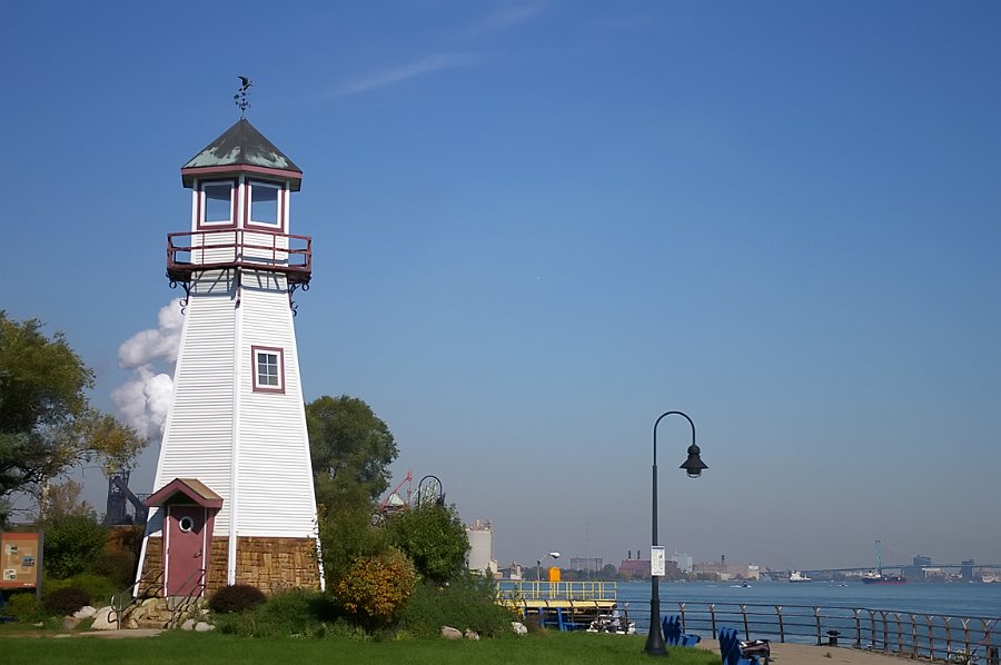 Mariners Memorial Lighthouse